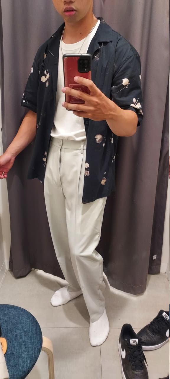 同間公司的buff - 穿搭板 | Dcard