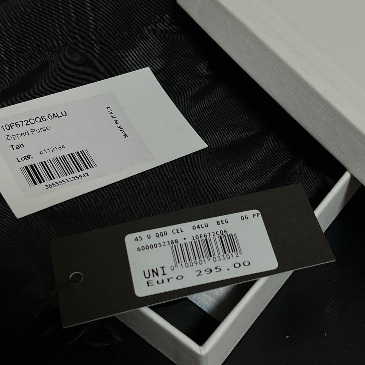 #我要賣 Celine 卡夾 降價售～ - 二手交易板 | Dcard