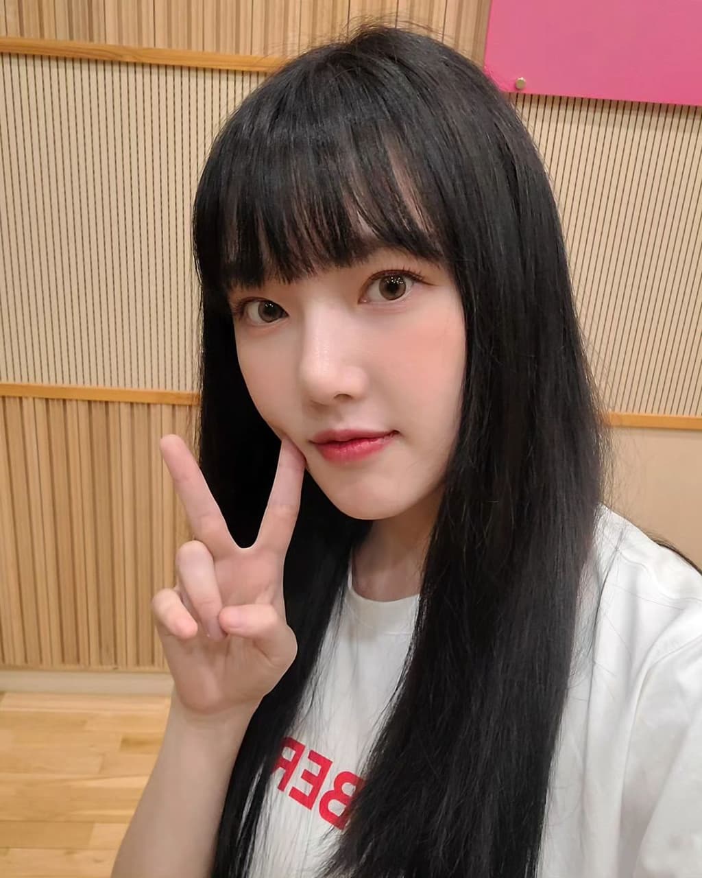 #集中討論 YERIN 迷你二輯 [Ready, Set, LOVE] 回歸🕹 - B76-1 留言 | Dcard