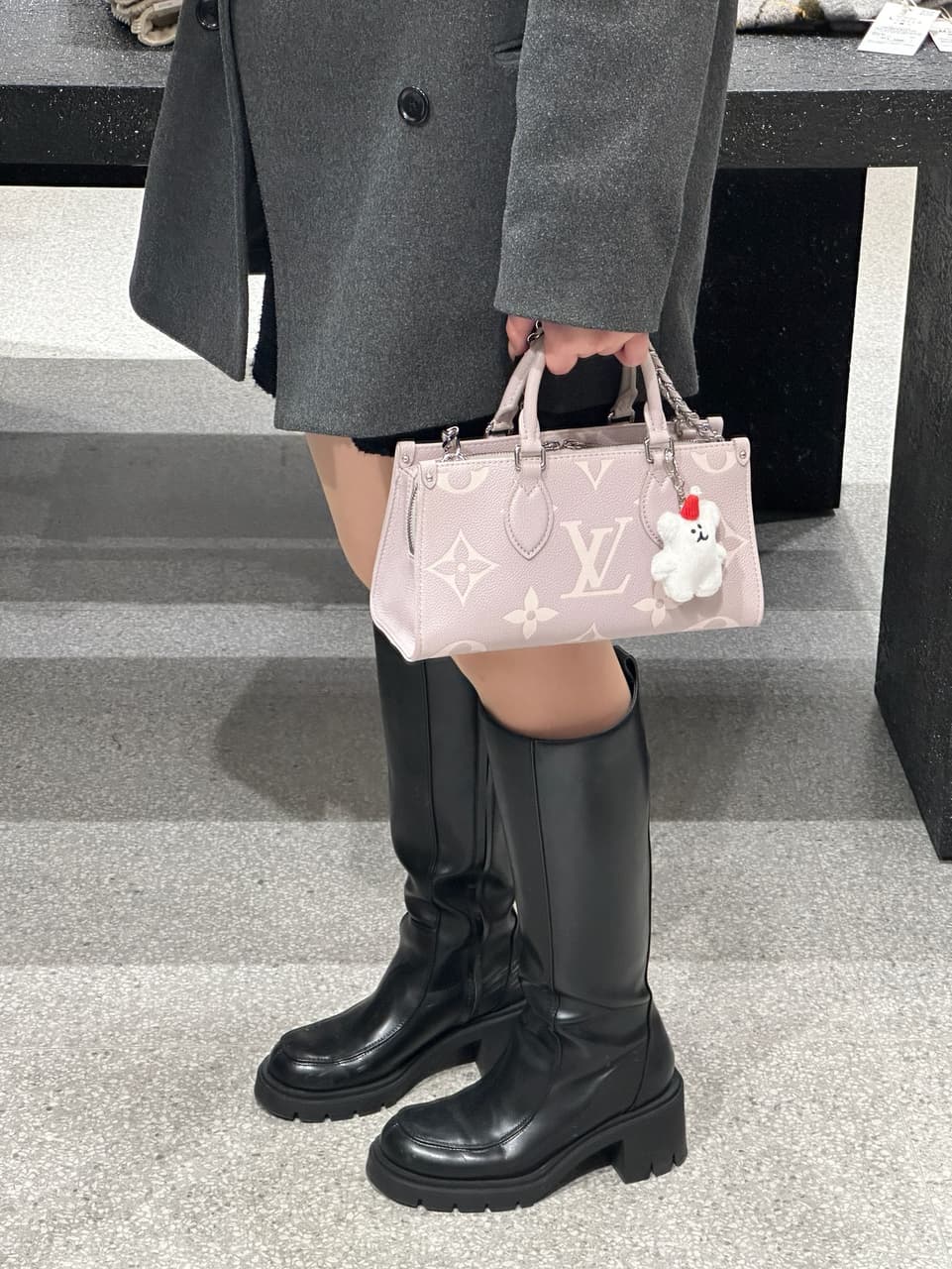 #分享 台北｜SOGO忠孝復興 LV - 精品板 | Dcard