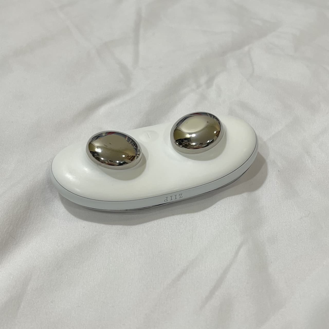 雕塑臉部線條不求人！ ft. ZIIP - 芮妮是我🎈 (@chw98) | Dcard