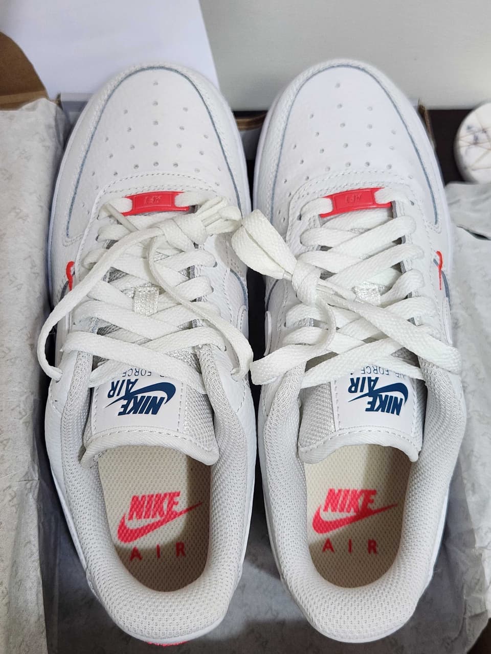 #詢問 yahoo跟momo跟PChome的鞋子一定是正貨嗎 - 網路購物板 | Dcard