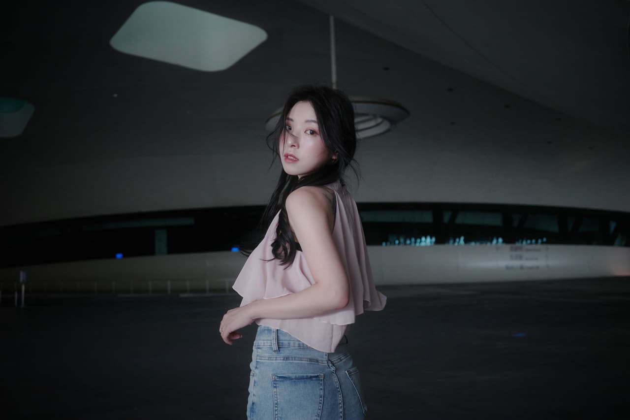 #作品 試著用GR3X 拍拍人像寫真 - 攝影板 | Dcard