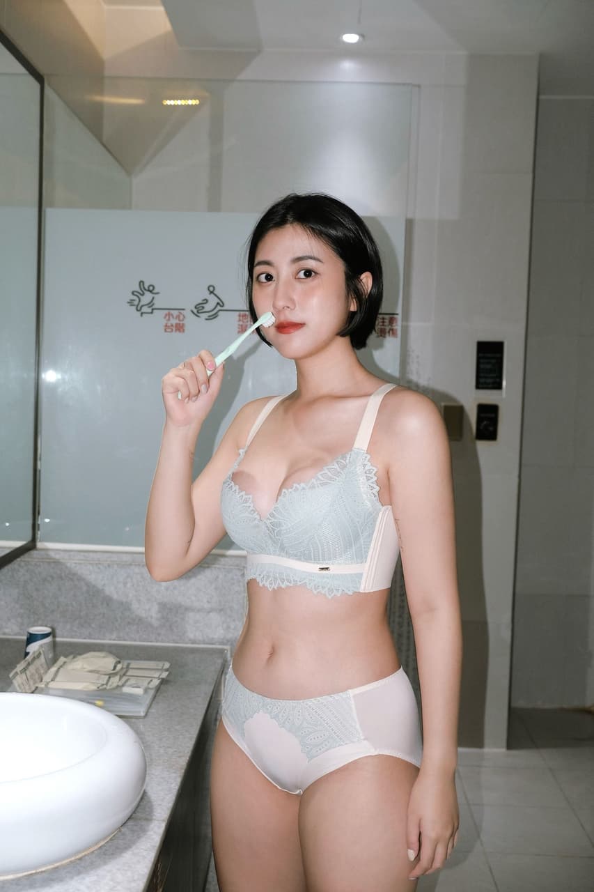 NIUNIU根本是七彩魔法內衣....愛慘薄荷多多和芋泥丸🥺 - 小明同學🌻 (@mying_1) | Dcard