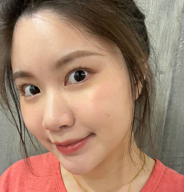 教你怎麼選粉底色號+NARS裸光肌萃粉底精華💖讓你擁有比僞素顏還要厲害的妝效 - 美妝板 | Dcard