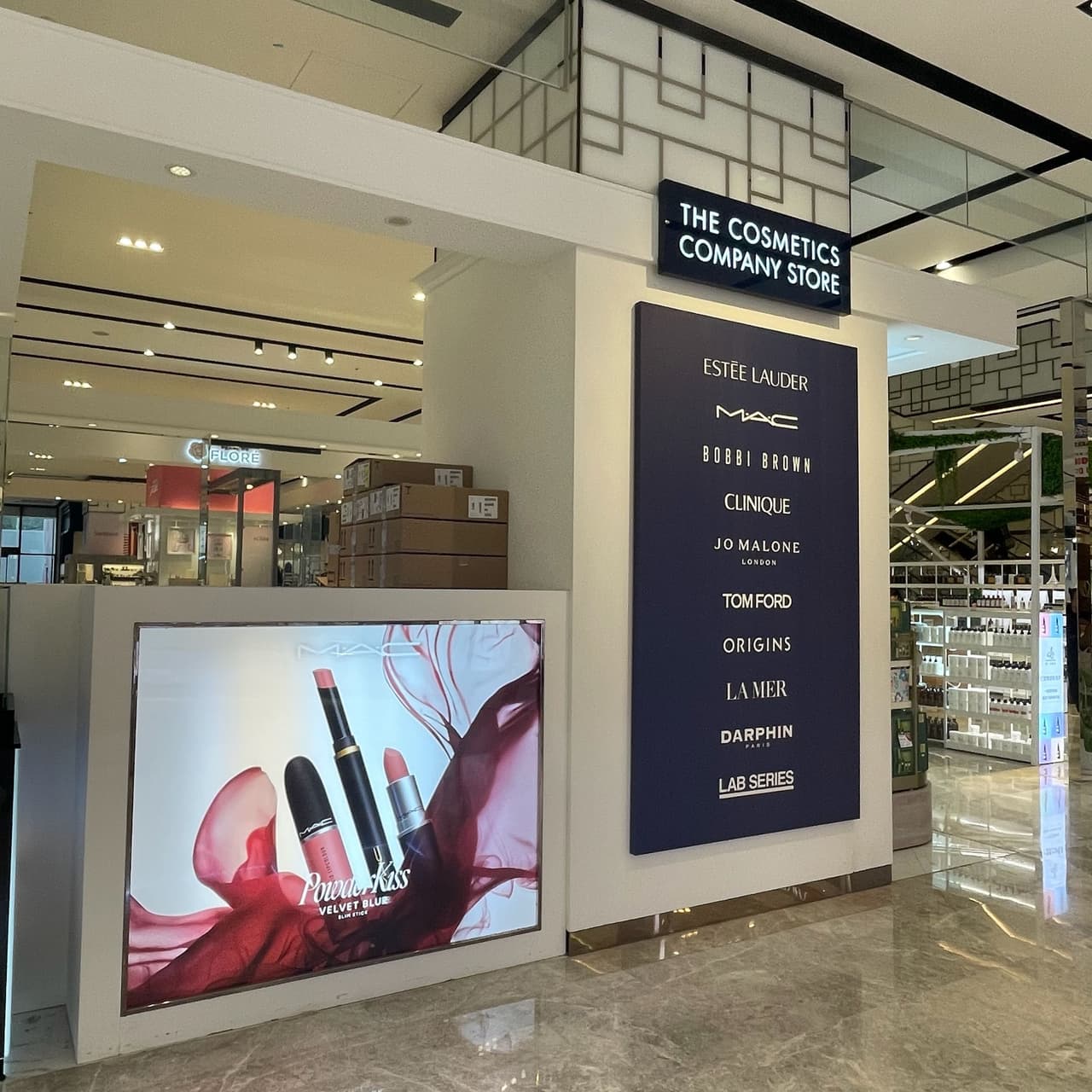 #分享 華泰買MAC半價🤍 (星光眼影/唇膏#543 試色) - 美妝板 | Dcard