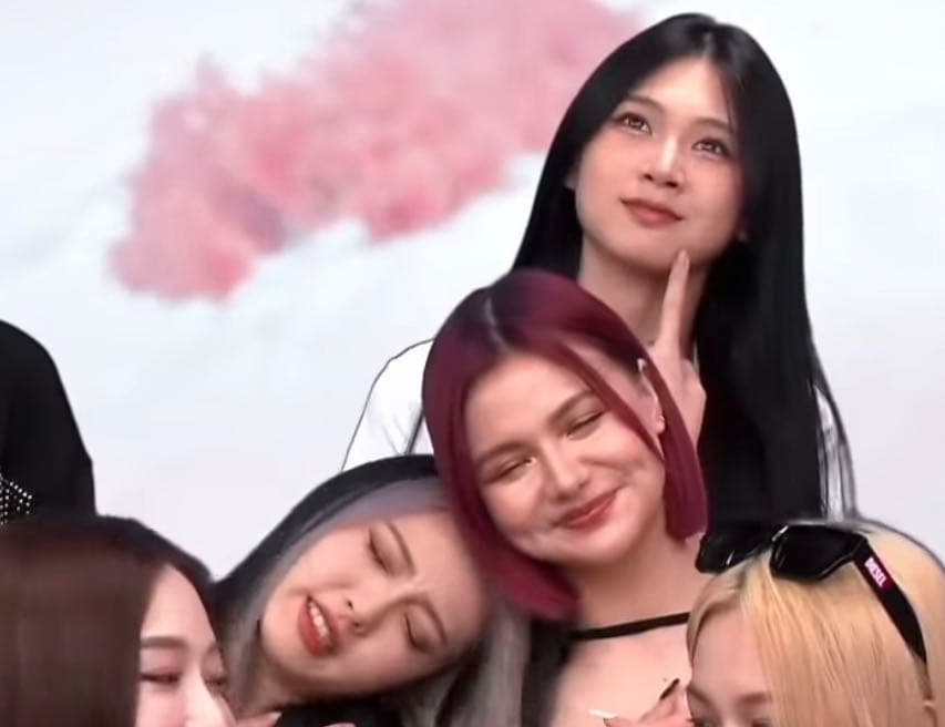 《運命共同體》之緋紅後宮團角色設定&一些少女們的reaction（？ - 未來少女板 | Dcard