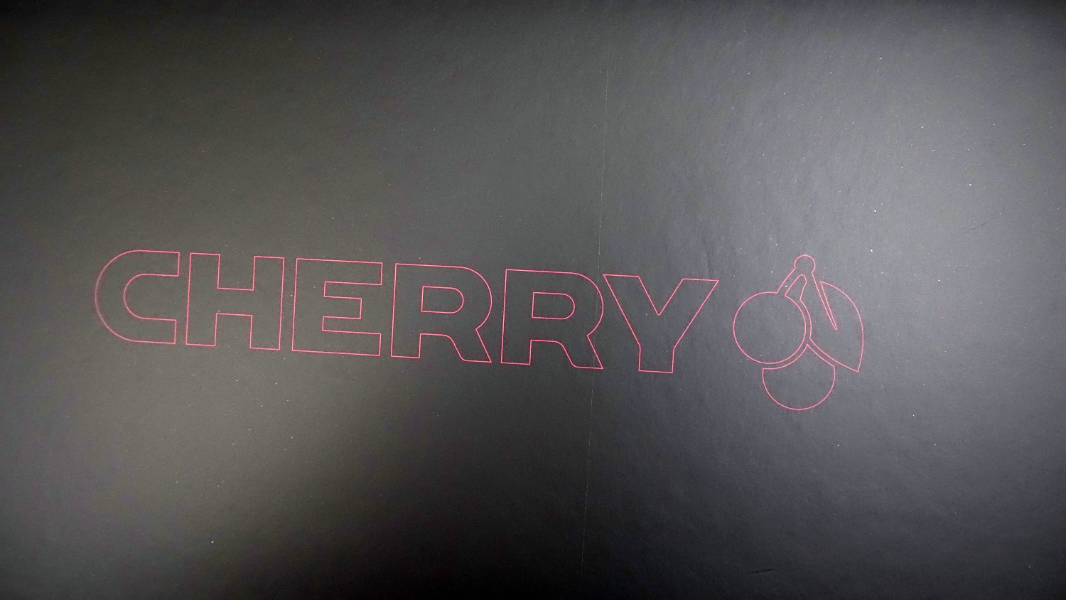 【開箱】最原始的信仰與感動!! CHERRY MX BOARD 3.0S RGB WIRELESS輕開箱 - 3C板 | Dcard