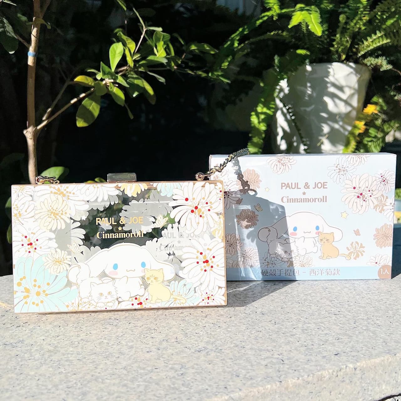 PAUL & JOE COLLABORATION - 赤城の白い彗星 (@cinnamon) | Dcard