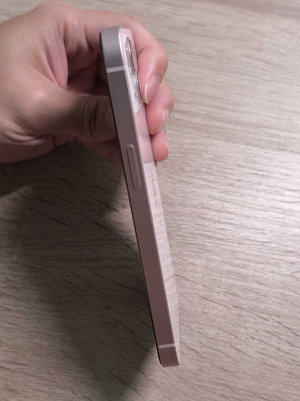 #我要賣 #我要賣 iPhone13 粉色 128G - 二手交易板 | Dcard