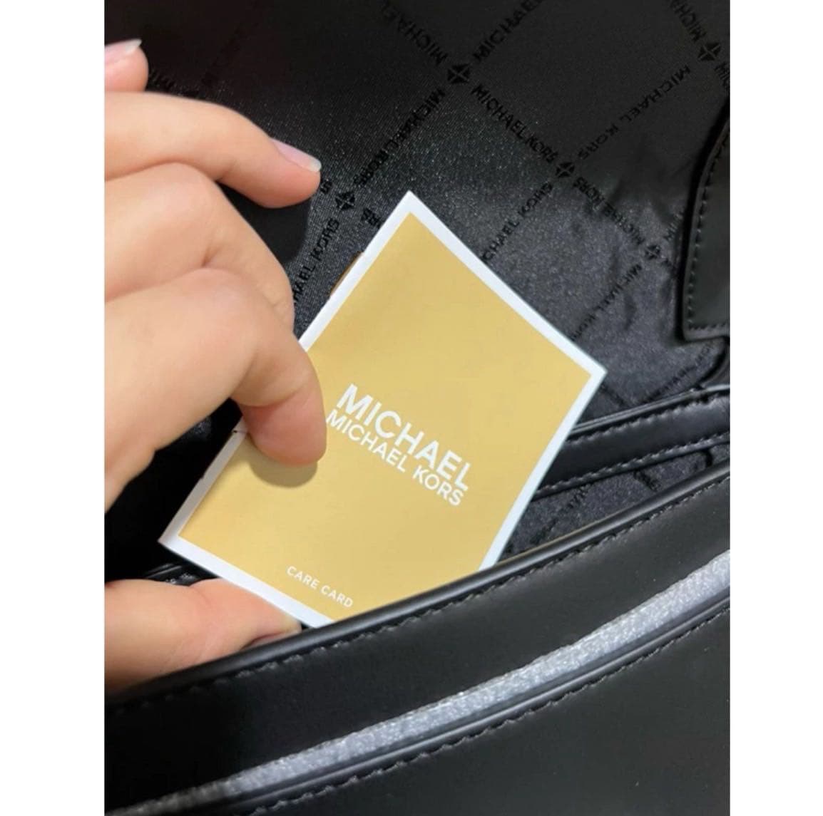 #我要賣 已售出 #我要賣 #全新 MK cece包 #Michael Kros - 二手交易板 | Dcard