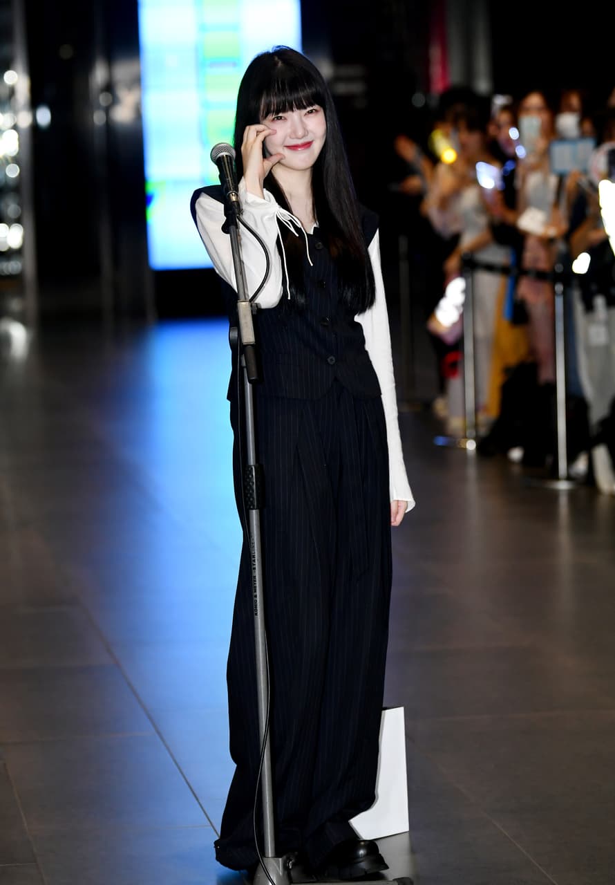 #集中討論 YERIN 迷你二輯 [Ready, Set, LOVE] 回歸🕹 - B200-1 留言 | Dcard