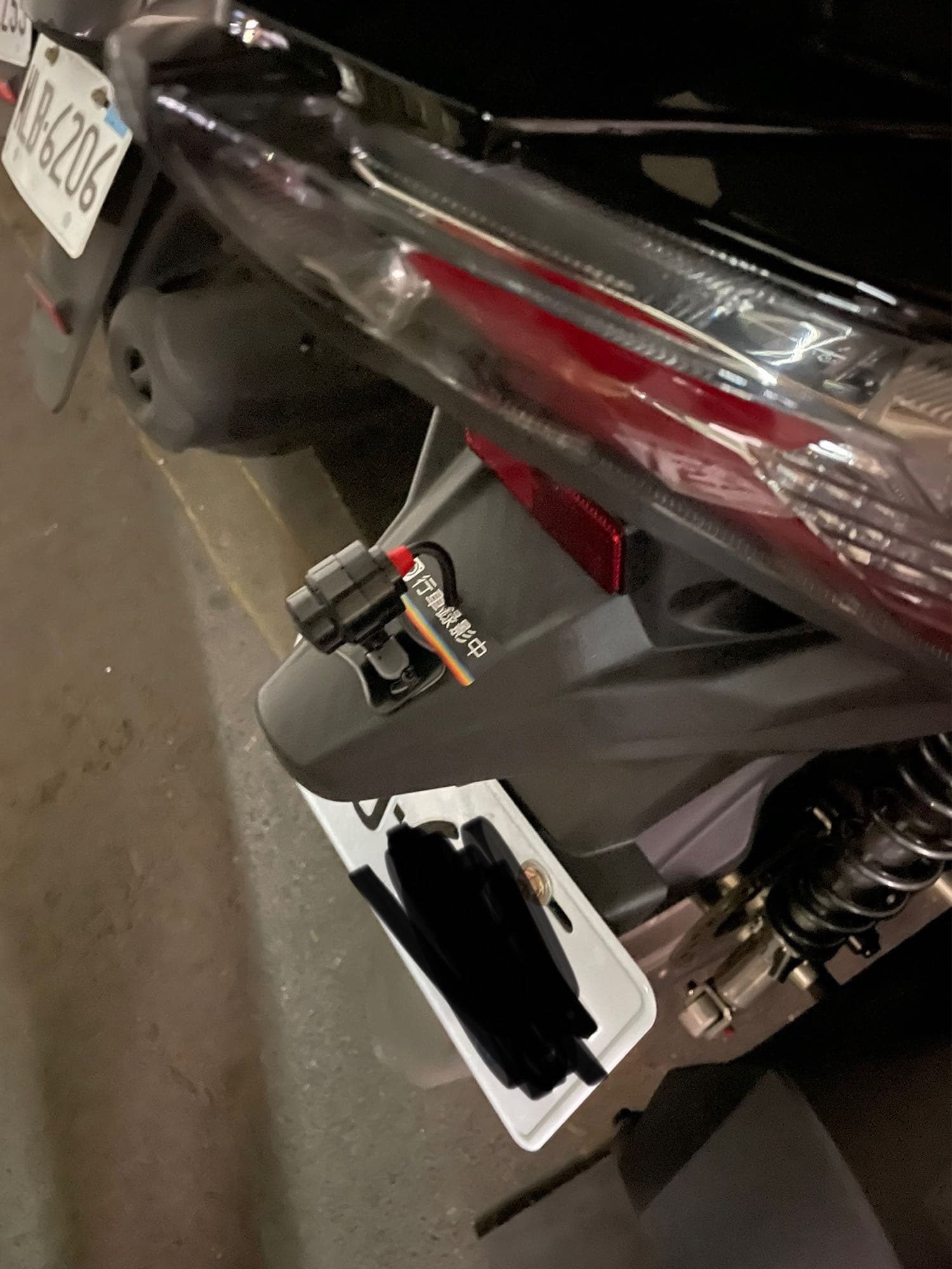 #問題 Jet sr 小蜂鷹安裝位置 - 機車板 | Dcard