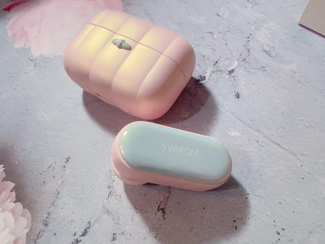 SVAKOM｜PINKPOD爾姬APP遙控｜吸吮按摩器 - 西斯板 | Dcard