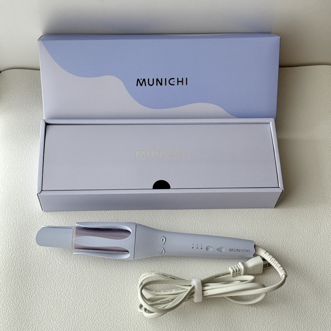 #手殘救星💁‍♀️ 沐尼黑自動溫控捲髮神器 10分鐘輕鬆捲出浪漫髮型🎄聖誕交換禮物🎁 - 芝芝｜購物芝旅 (@hannee) | Dcard