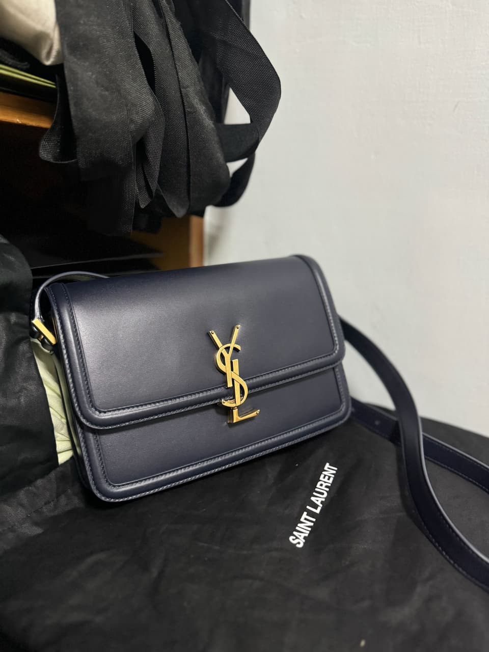 #開箱 Ysl medium solferino blackblue - 精品板 | Dcard