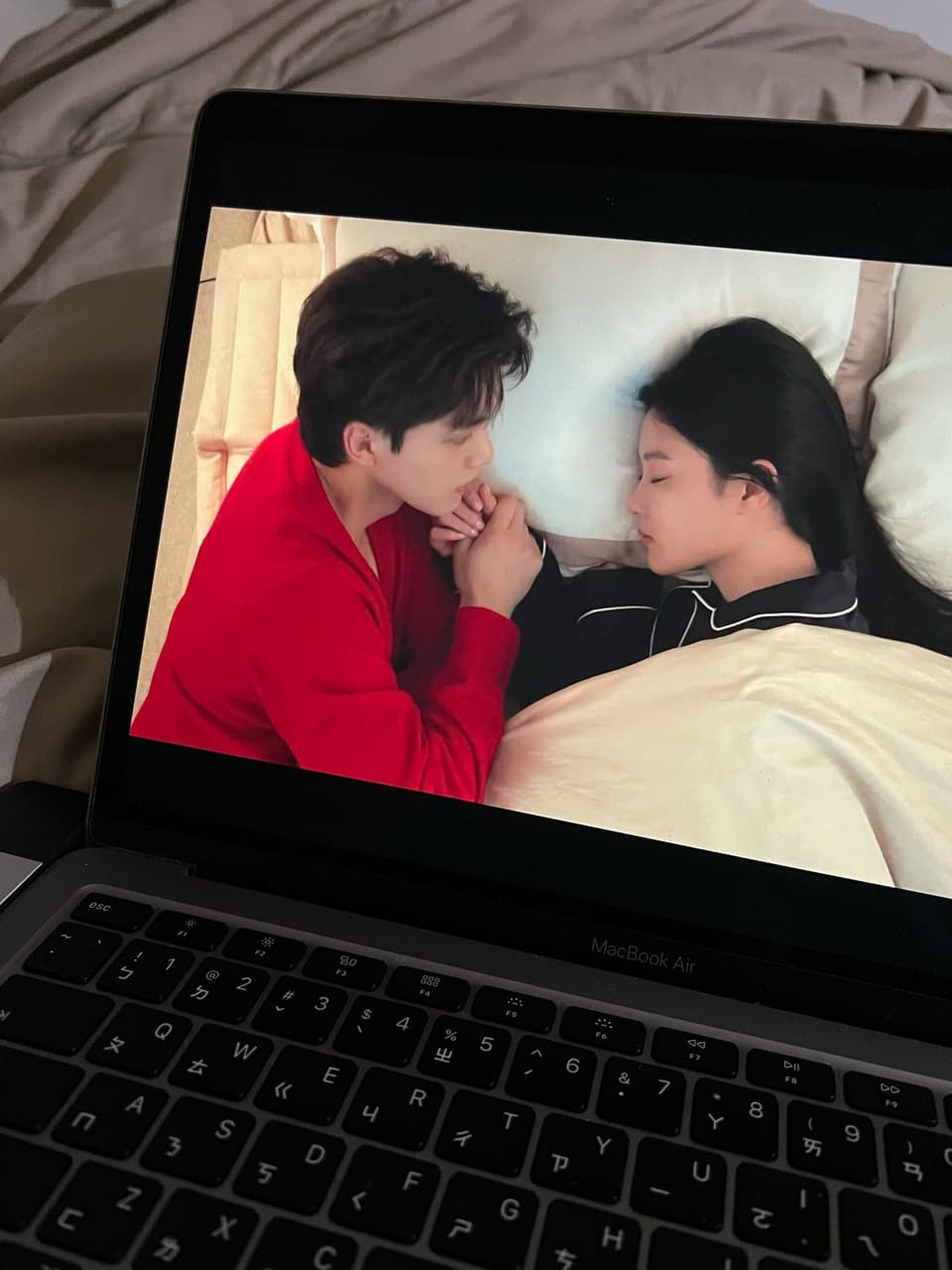 #雷 與惡魔有約 ep15 - Netflix板 | Dcard