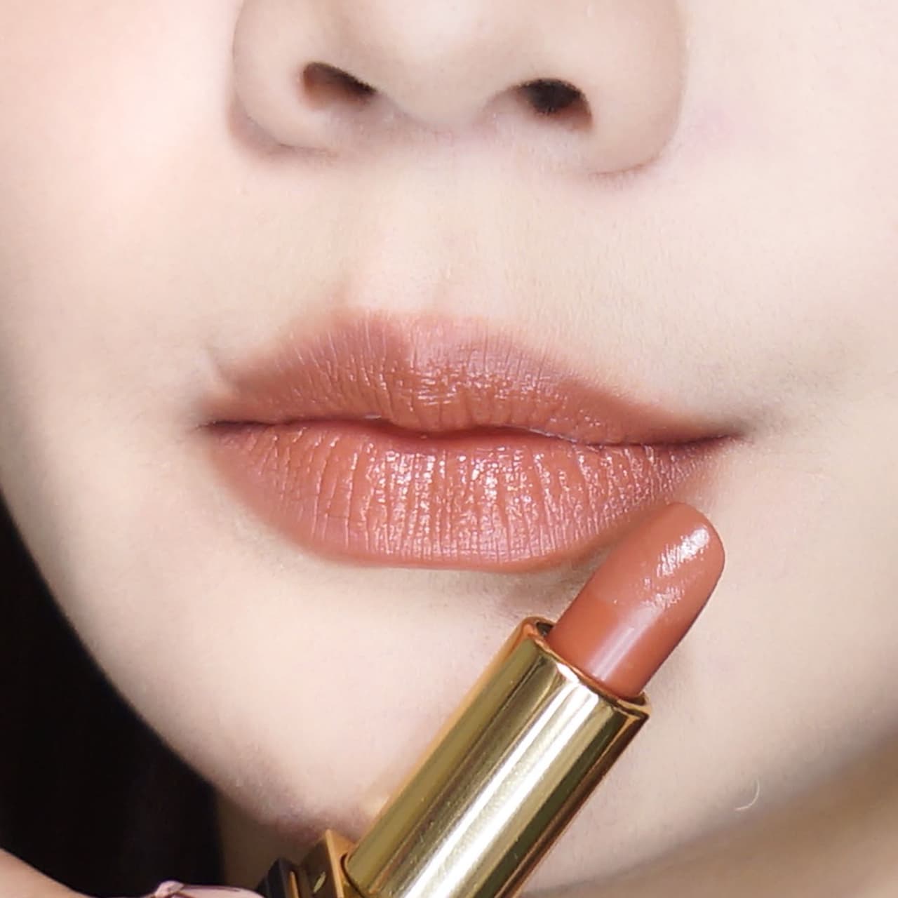 #分享 裸色風暴YSL奢華緞面唇膏 NM赤裸謬思 黃皮日日翻牌色#真心話大告白 - 美妝板 | Dcard