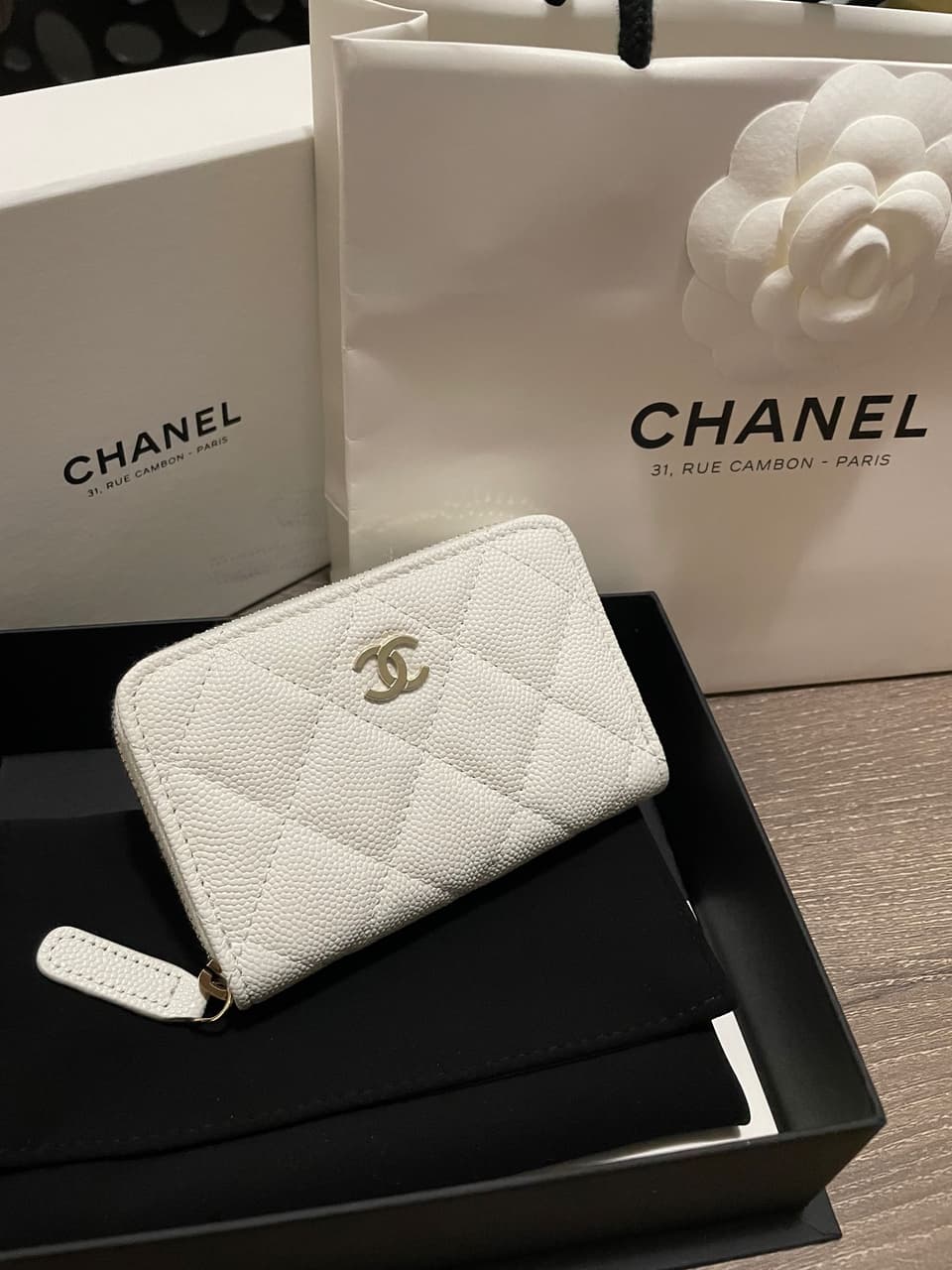 #開箱 Chanel 拉鍊零錢包 - 精品板 | Dcard