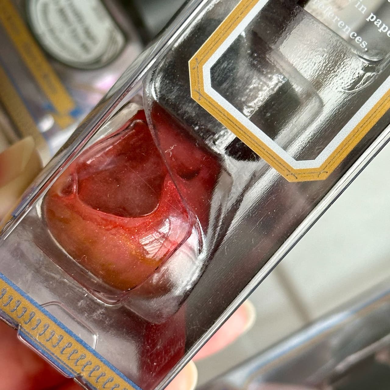 #黑特 et seq.的羽毛會發霉 - 網路購物板 | Dcard