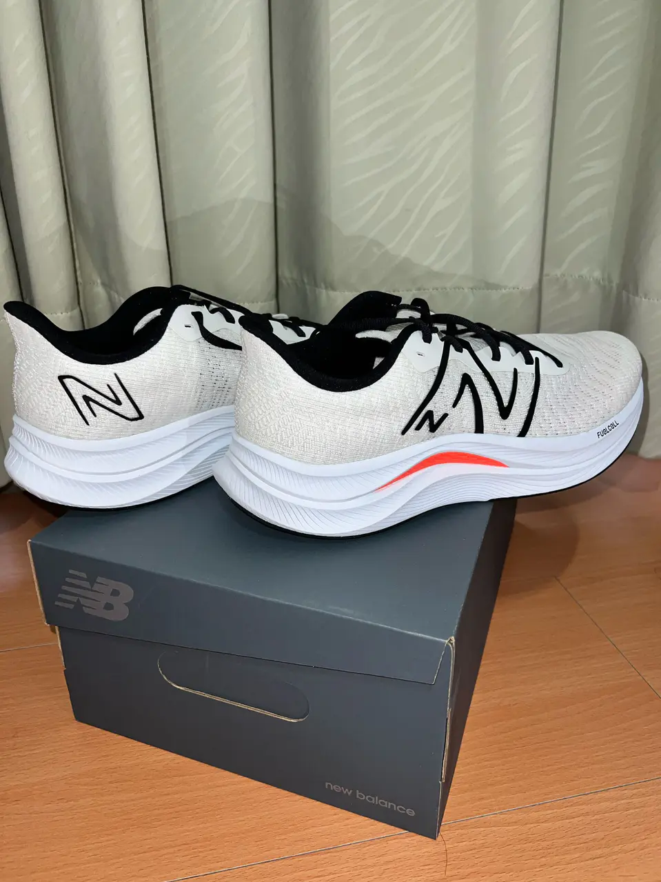 #分享 NewBalance FuelCell Propel v4開箱暨實跑心得 - 球鞋板 | Dcard