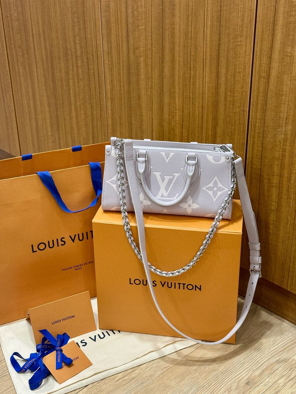 #分享 台北｜SOGO忠孝復興 LV - 精品板 | Dcard