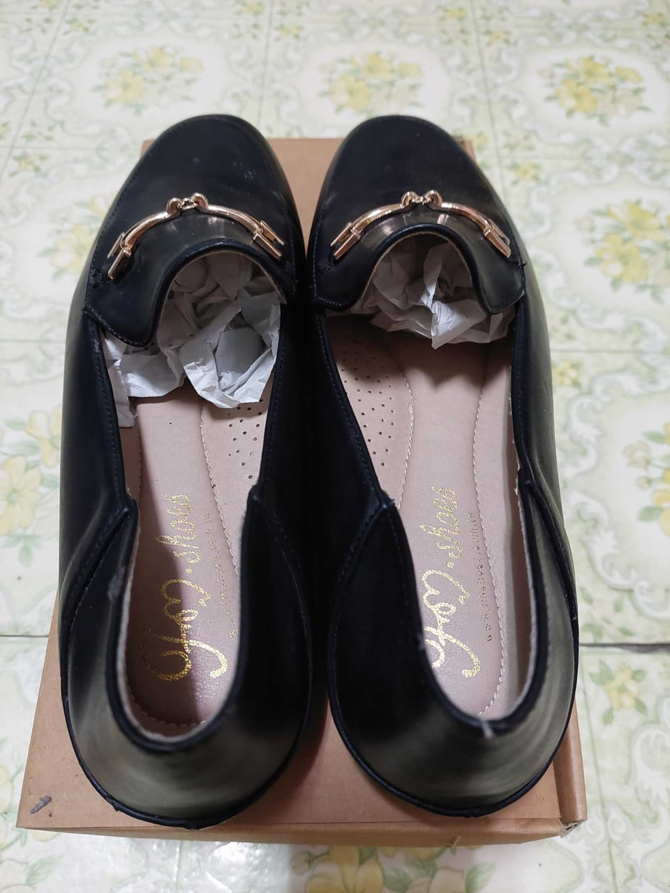 #已贈出 FM SHOES樂福鞋 - 贈物板 | Dcard