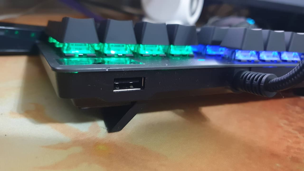 #開箱大使 用Logitech G成為場上的英雄！G512 & G502 HERO 超詳細開箱報告 - 3C板 | Dcard