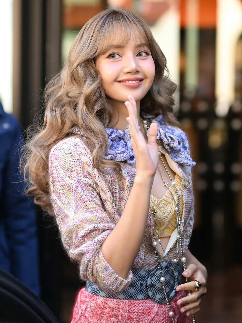 #時尚 LISA出席Louis Vuitton 2026 巴黎春夏女裝時裝秀 - BLACKPINK板 | Dcard