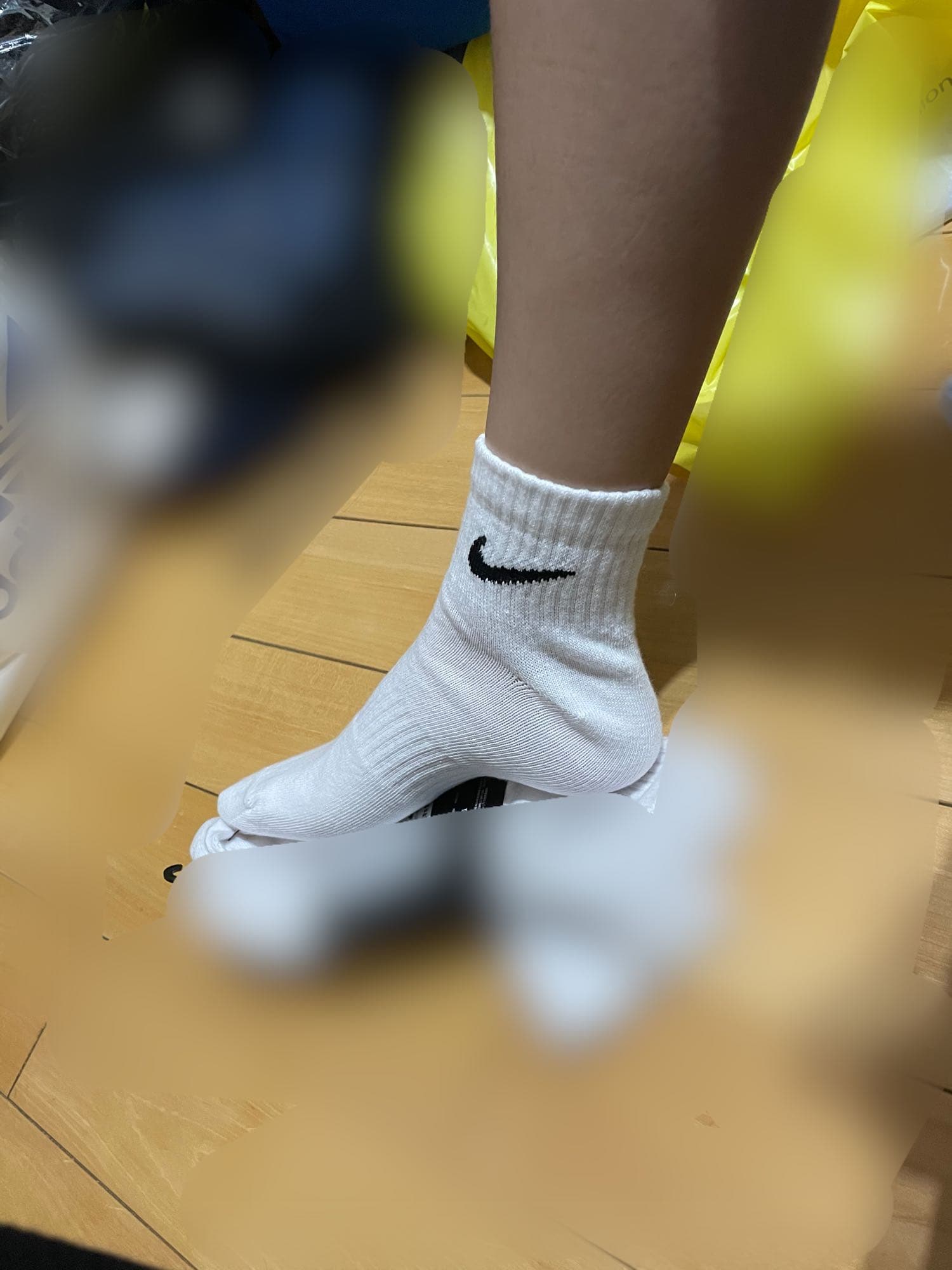 詢問 找 Nike 中筒襪 長襪 - 穿搭板 | Dcard