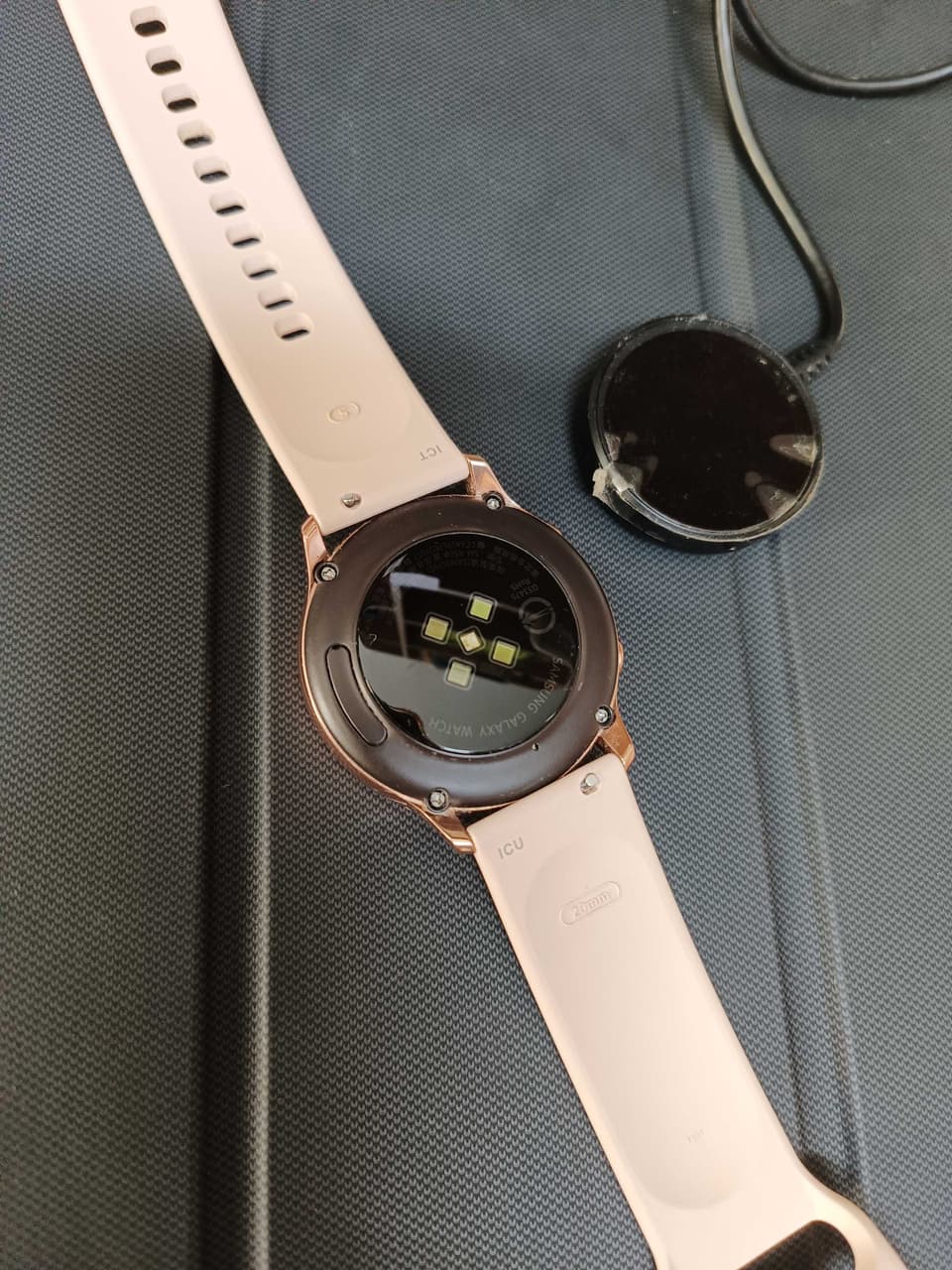 #我要賣 【已售出】#售二手 #售二手 #售三星Samsung Galaxy Watch Active - 二手交易板 | Dcard