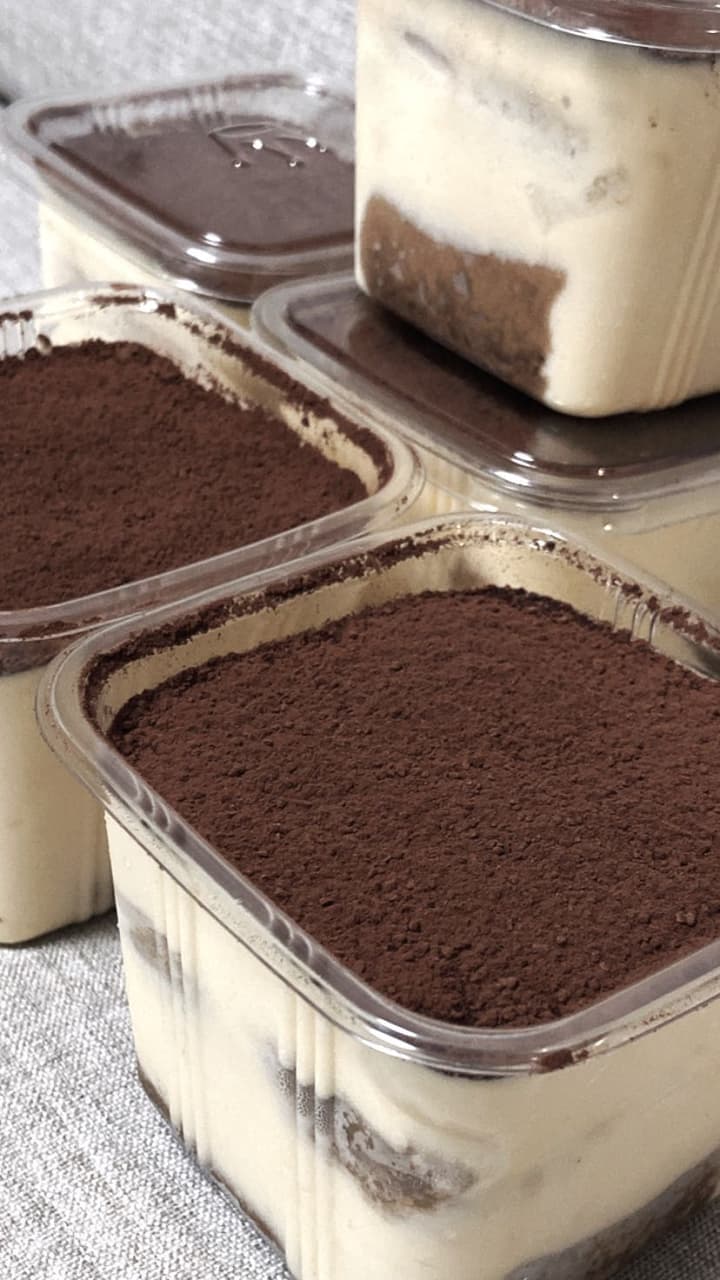 提拉米蘇用生蛋做的(╯° °）╯ - 阿江江江江江 (@ling_04) | Dcard