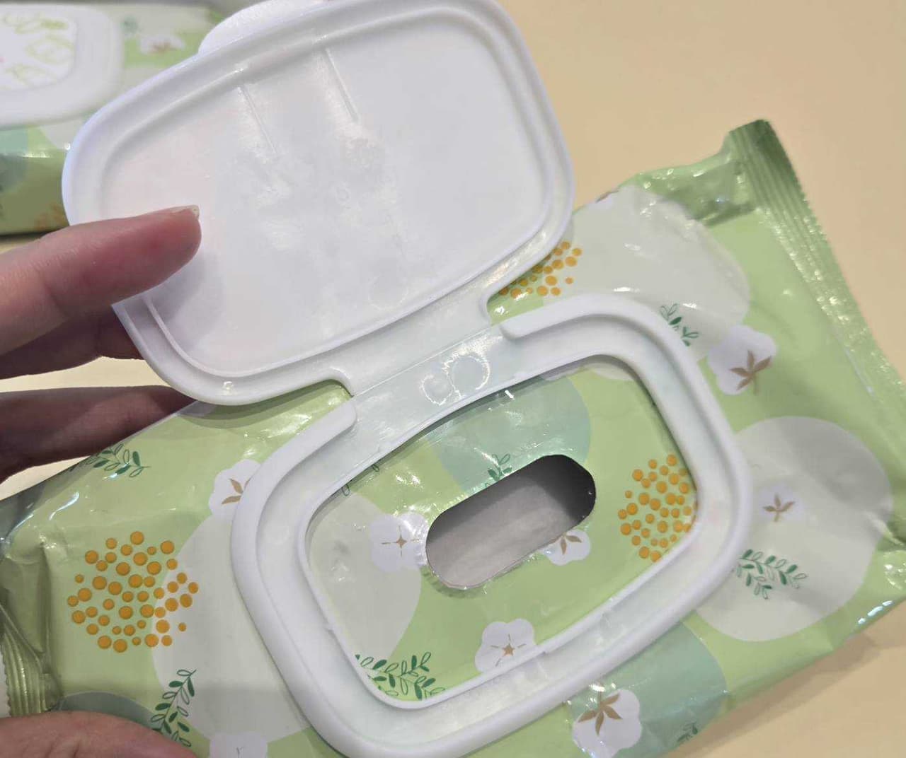 #分享 快速卸妝迅速讓皮膚休息 nurako茶樹溫和卸妝巾（試用）/ aprilskin胡蘿蔔IPMP深層潔淨卸妝霜（小樣） - 美妝板 ...