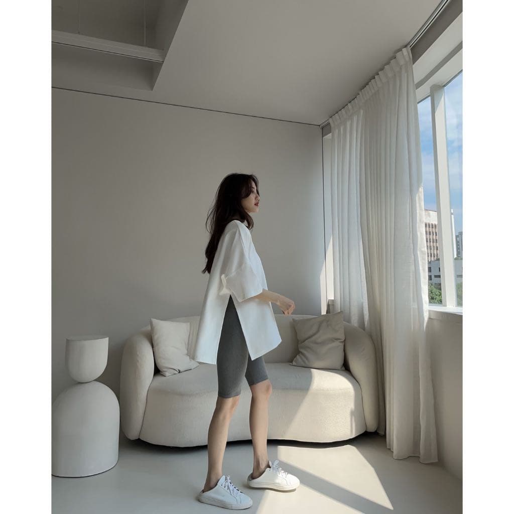 重點必ʙᴜʏ舒服棉開岔素T - 風一般的女子 (@crklyj) | Dcard