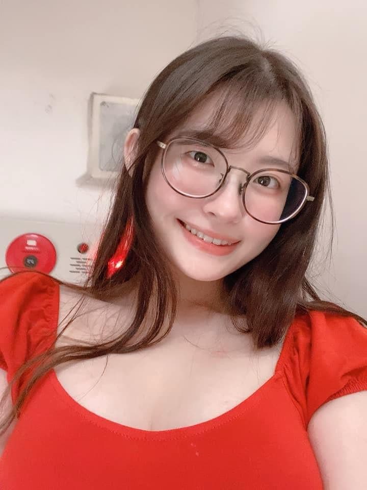 #分享 普妹爆改後媽系Coser💥看我女大十八變 - 醫美板 | Dcard