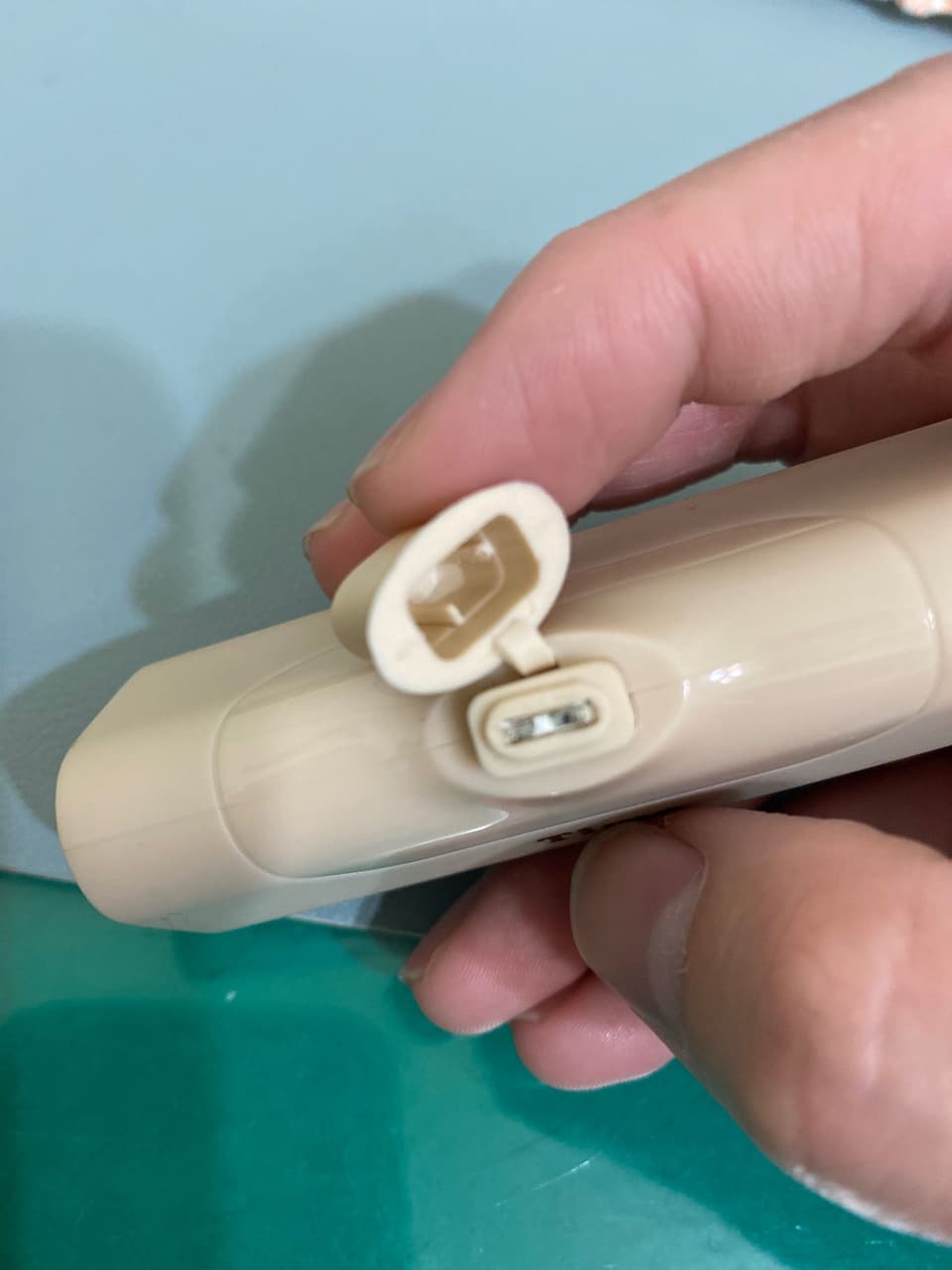 Timo行充頭斷掉 - 3C板 | Dcard