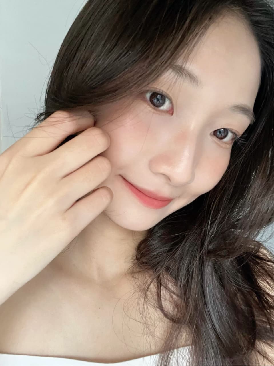 10分鐘化好的自然氣色偽素顏妝🤍 - 均均子在這 (@chunnnn97) | Dcard