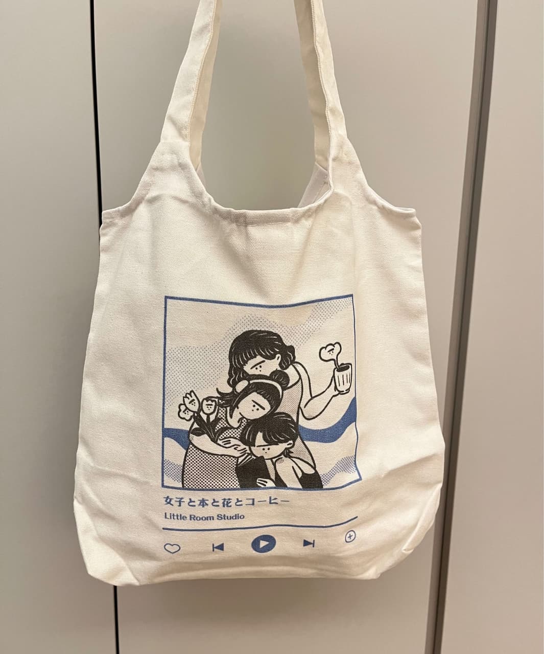 第一次去文博會失心瘋💘 - 漫畫少女 (@twinss_daily) | Dcard