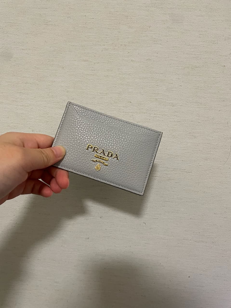 #分享 #分享 華泰 能放8張的prada卡夾！ - 精品板 | Dcard