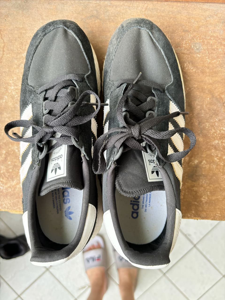 #我要賣 #我要賣 韓國購入adidas女鞋 - 二手交易板 | Dcard
