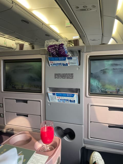 長榮787-10座位 的相關討論與真實心得｜Dcard