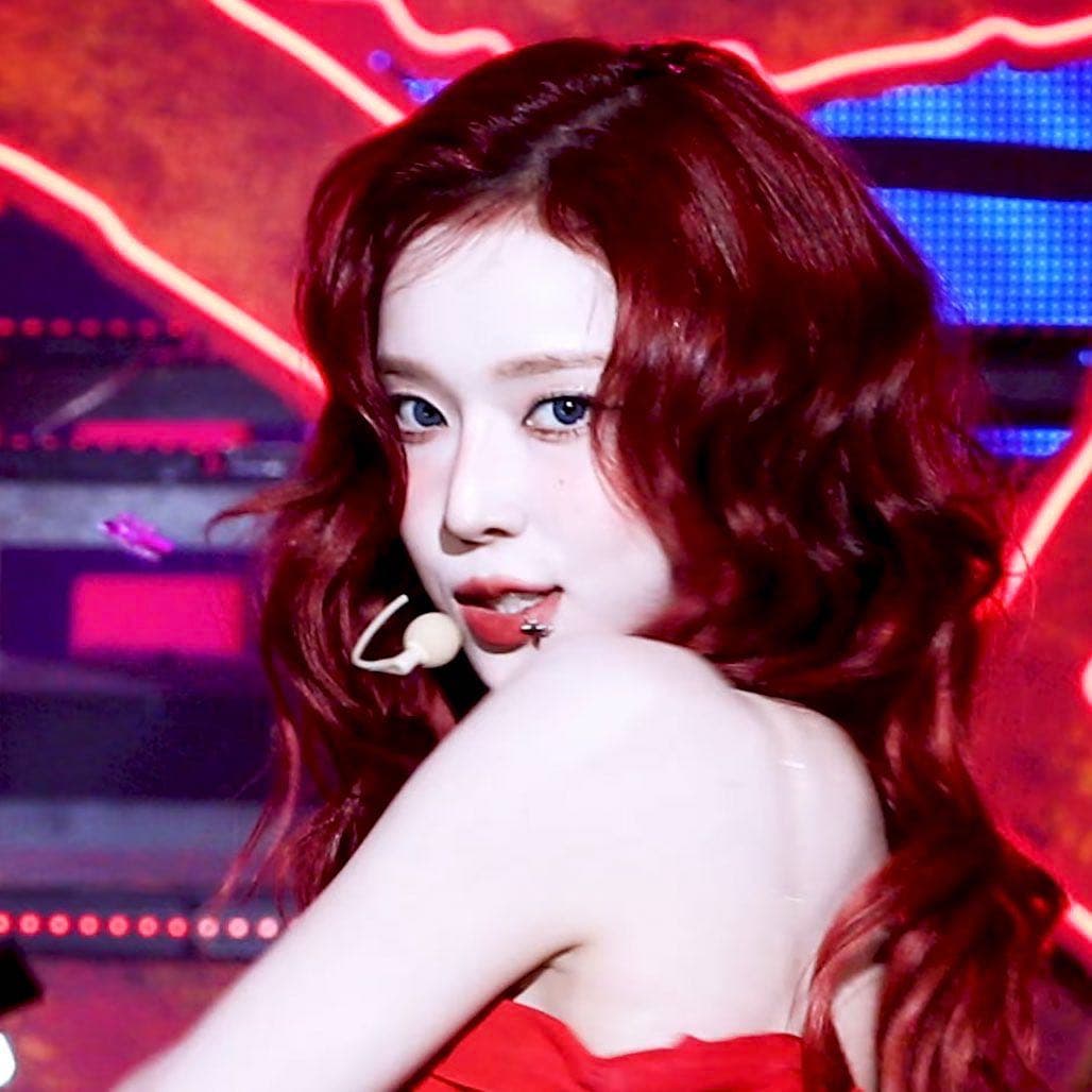 #分享 粉絲的意見分成50:50的aespa Winter 'Drama' 造型 - aespa板 | Dcard