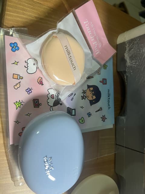 #試色 熱騰騰試色 19n 湯x milk touch聯名 - 美妝板 | Dcard