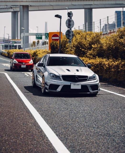 c63建議買嗎 圖取至鴨子車庫字幕師阿倫哀局 - 汽車板 | Dcard