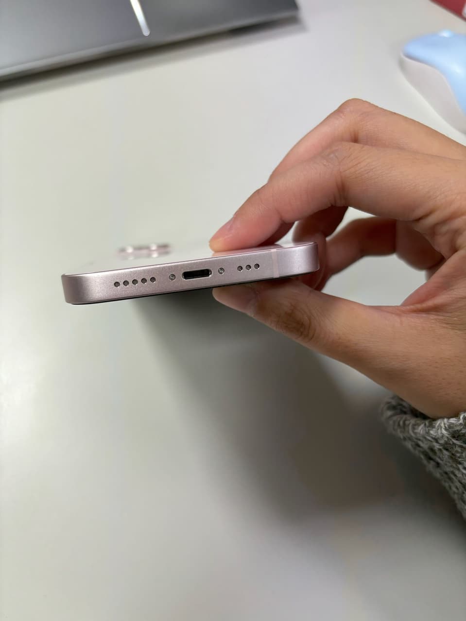 #我要賣 （已售出）二手 iphone13 128GB 粉色 無傷 - 二手交易板 | Dcard