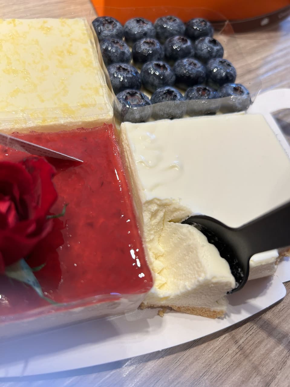 蛋糕界的愛馬仕cheesecake1開箱🍰 - YaYa (@aliceee1225) | Dcard