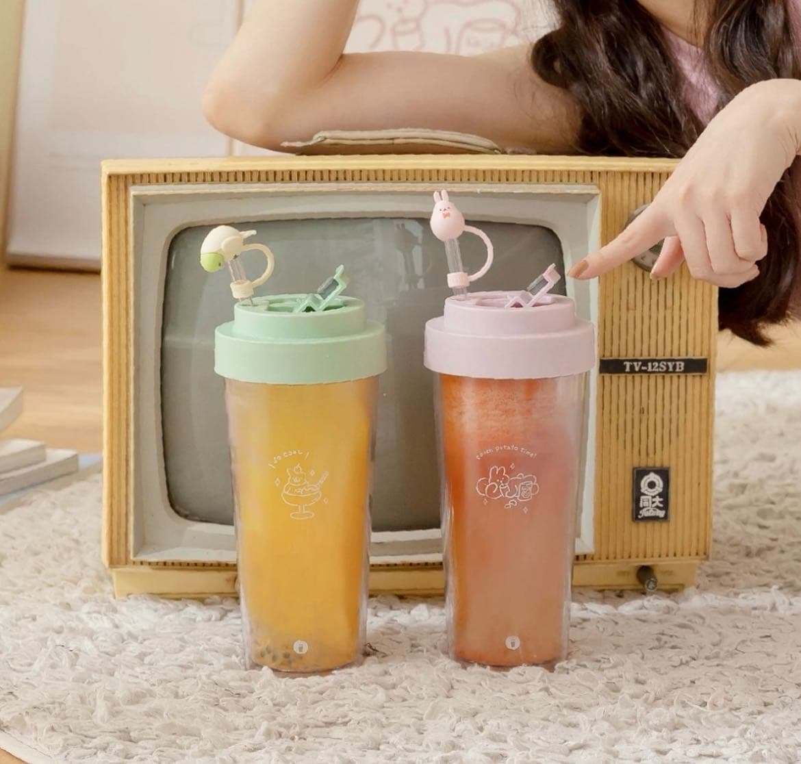 飲料控必備，【Oolab 良杯製所】陪伴系列 Ecozen 透明雙層隨行杯750ml，今天在限時特價喔🥰🥰 - 阿榮 (@ahwingotorich) | Dcard