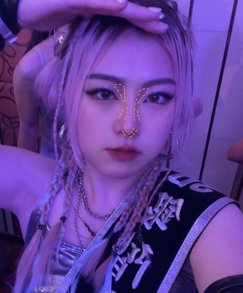 銀色Party Y2K風！ - 美妝板 | Dcard