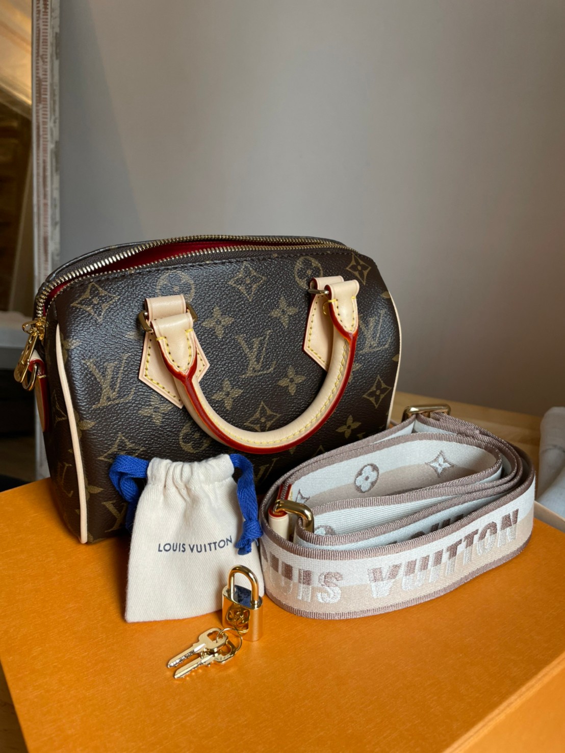 #開箱 LV爆火Speedy 20開箱 - 精品板 | Dcard