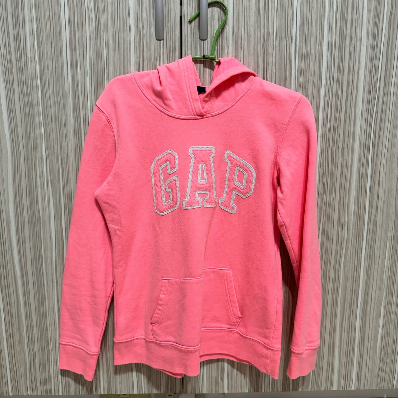 #贈送 近全新 GAP 等牌二手衣物（洋裝、冬裝） - 贈物板 | Dcard